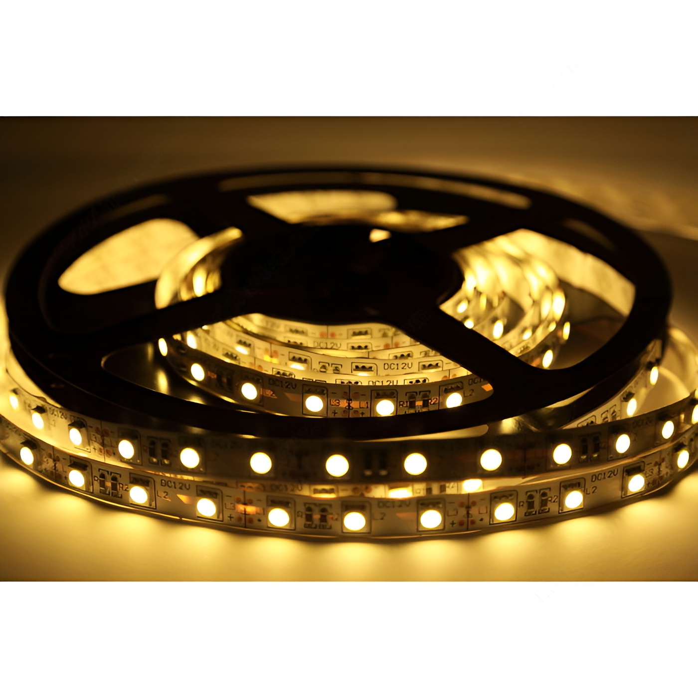 Richelieu 50460122 24V DC LED Tape Light Roll, 4m/13', 58W ...
