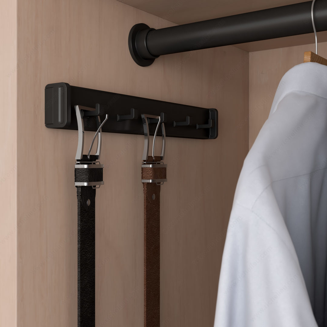 Richelieu 3542900 Richelieu Pull-Out Belt Rack | thebuilderssupply.com